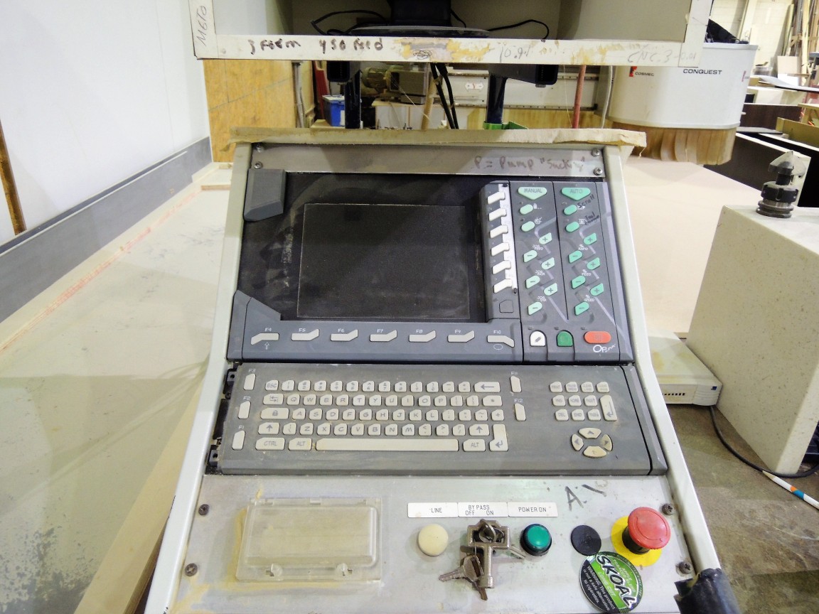 Cosmec Conquest 510 5' x 10' CNC Router - The Equipment Hub