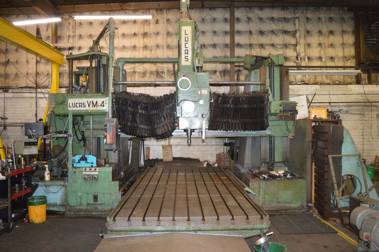Lucas VM-4 5′ x 12′ Vertical Gantry Mill - The Equipment Hub