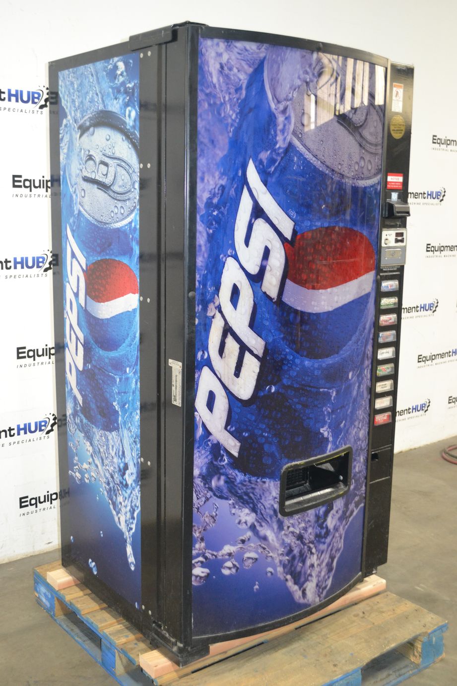 Dixie-Narco DN 501E MC/S11-9 Pepsi Drink Vending Machine - The ...