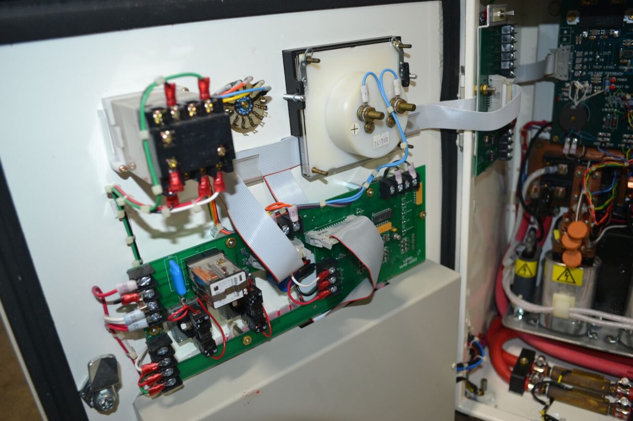 Lepel LSS-2.5 Induction Heater - The Equipment Hub