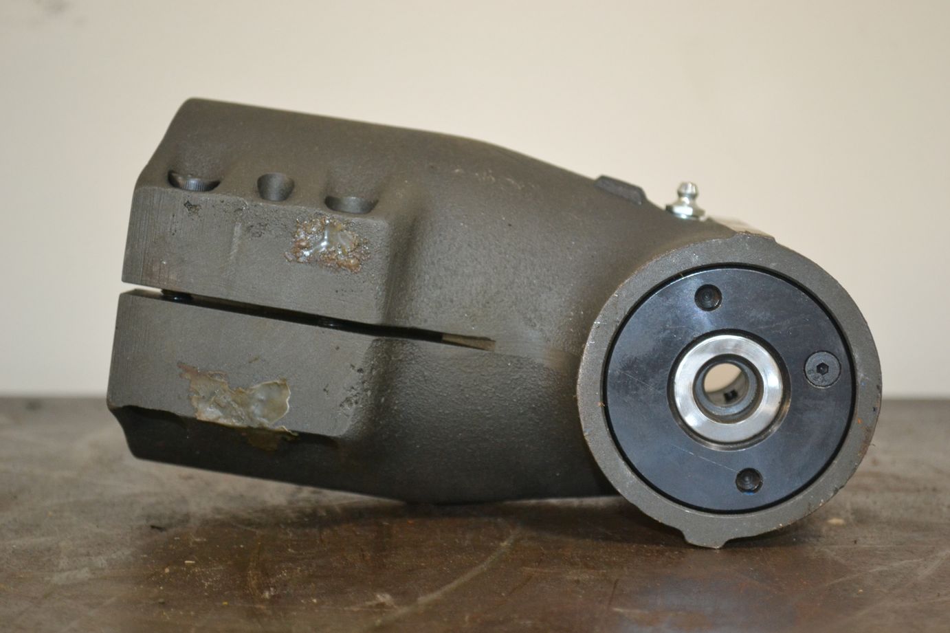 Dorian Tool MMRAA-R8 R8 Right Angle Milling Head Vertical Machine ...