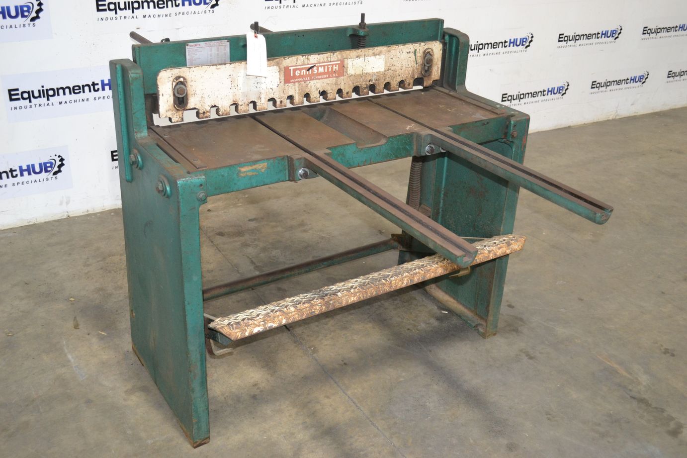 TennSmith 36 37" Foot Stomp Shear w/ Back Gauge - The Equipment Hub