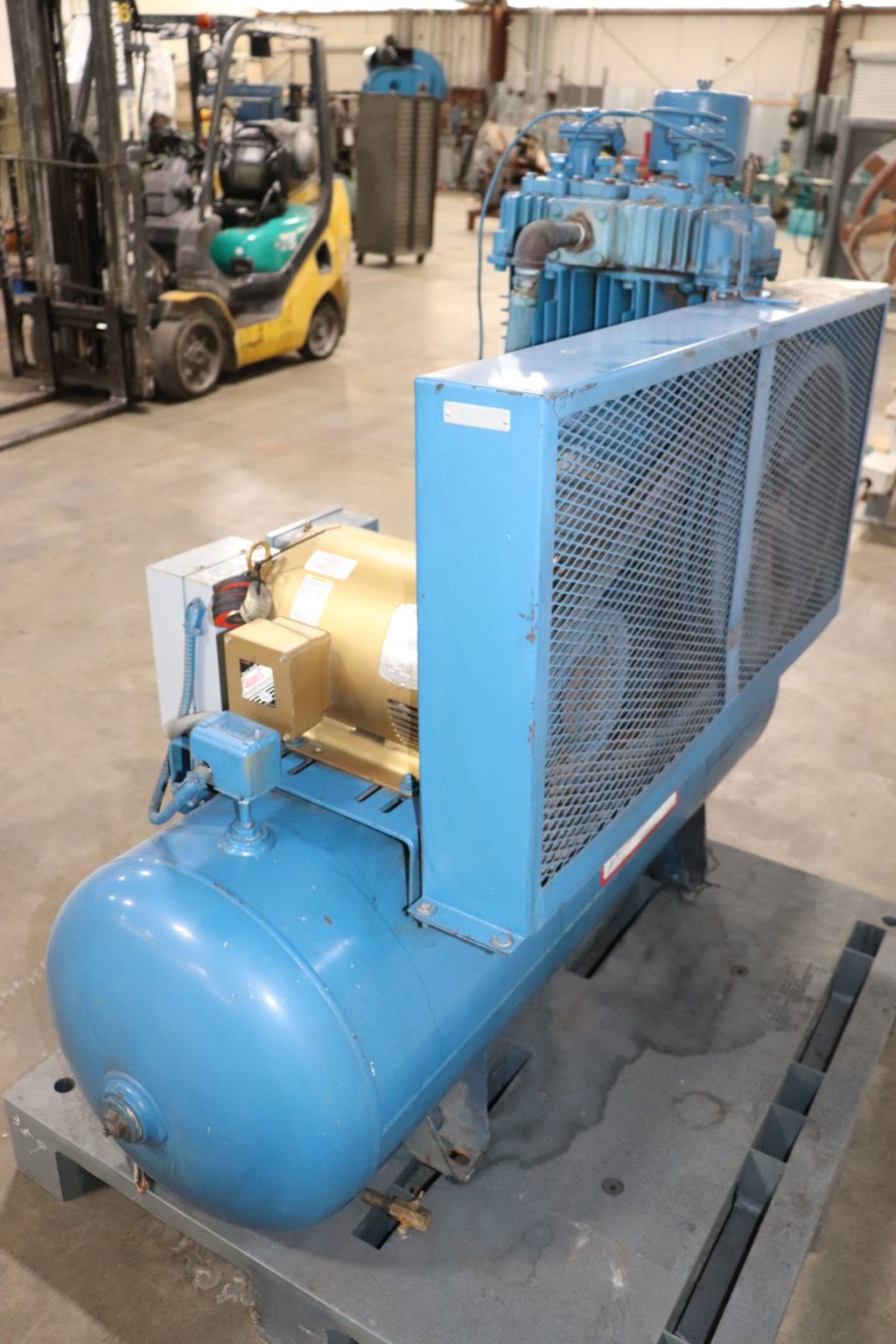 Quincy 340 7.5HP Reciprocating Horizontal 120 Gallon Air Compressor ...