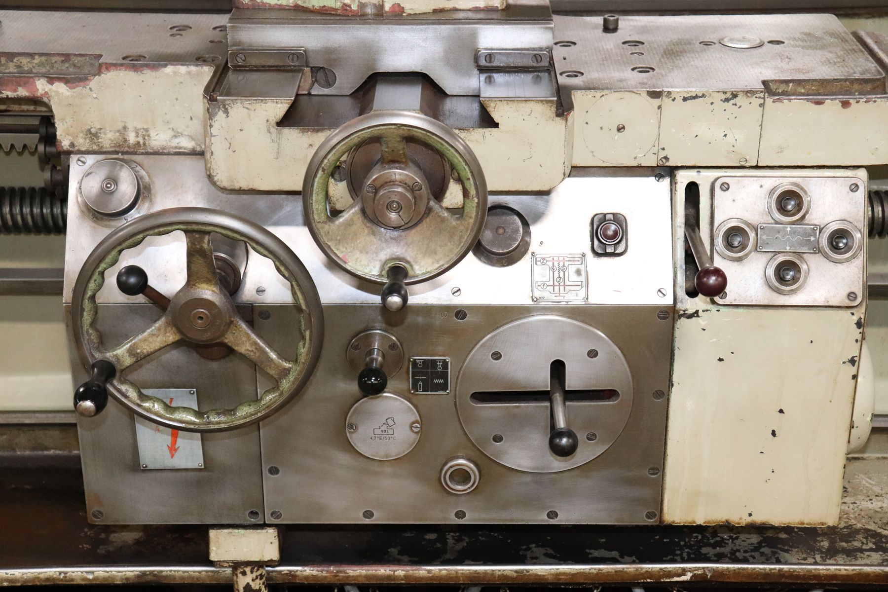 TOS SU-90A 35" x 17' (204") Large Heavy Duty Engine Lathe - The ...