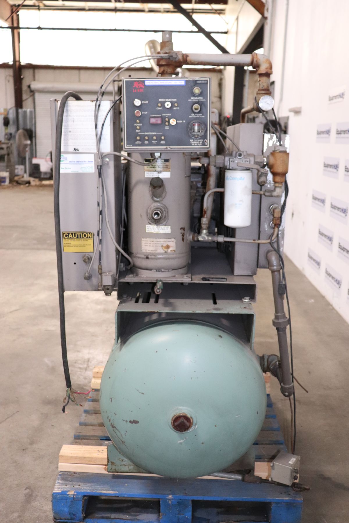 LeRoi W25 SSB-1.0 25HP Rotary Screw Air Compressor w/ 120 Gallon ...