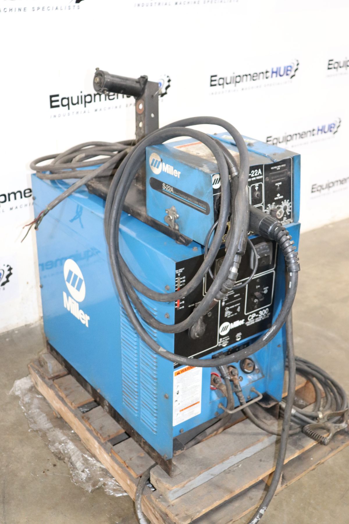 Miller CP-300 DC Mig Welder with Miller S-22A 24V Wire Feeder - The ...
