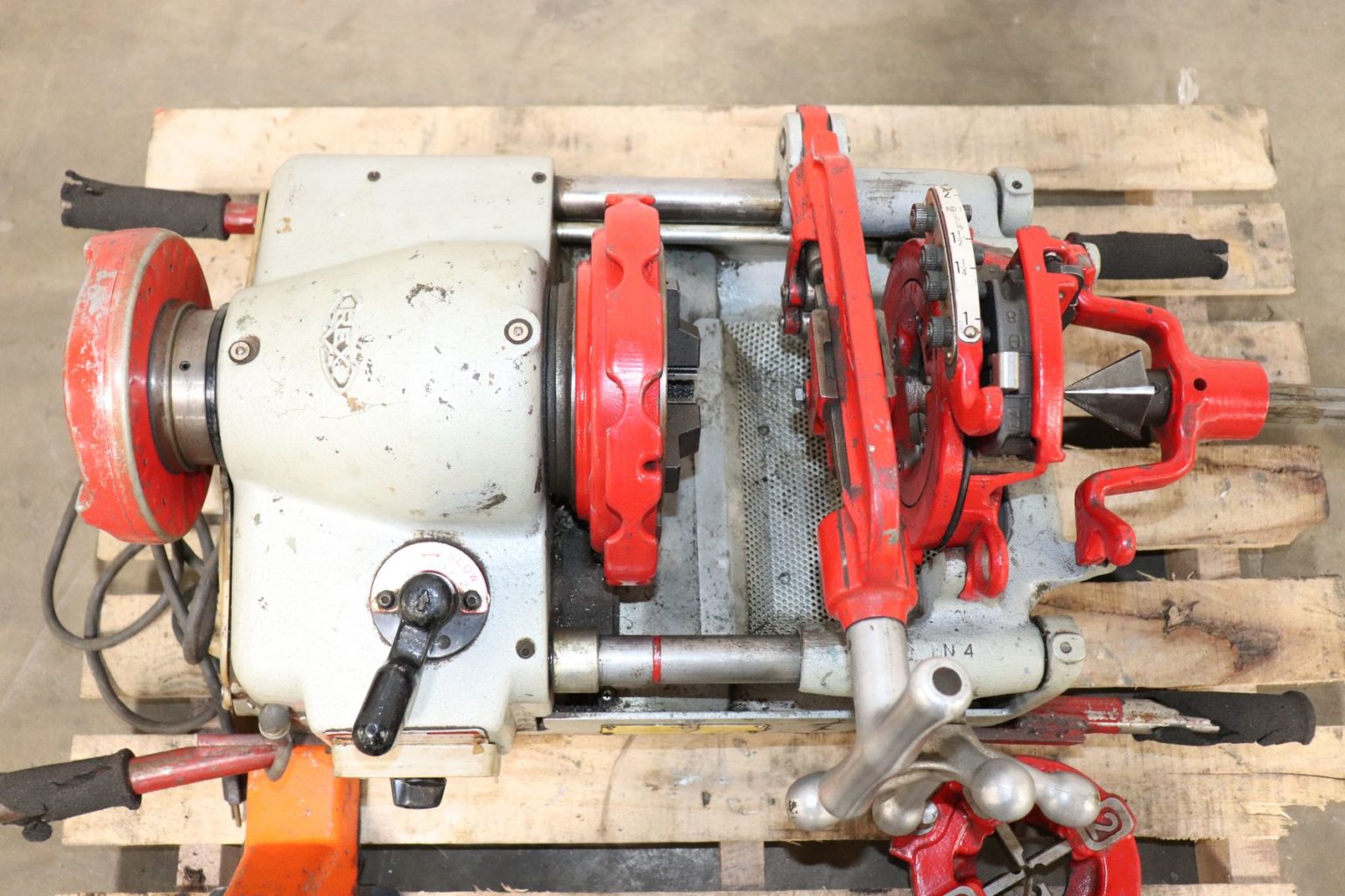 Wheeler Rex 6390 1/2" - 2" Portable Pipe Threader - The Equipment Hub