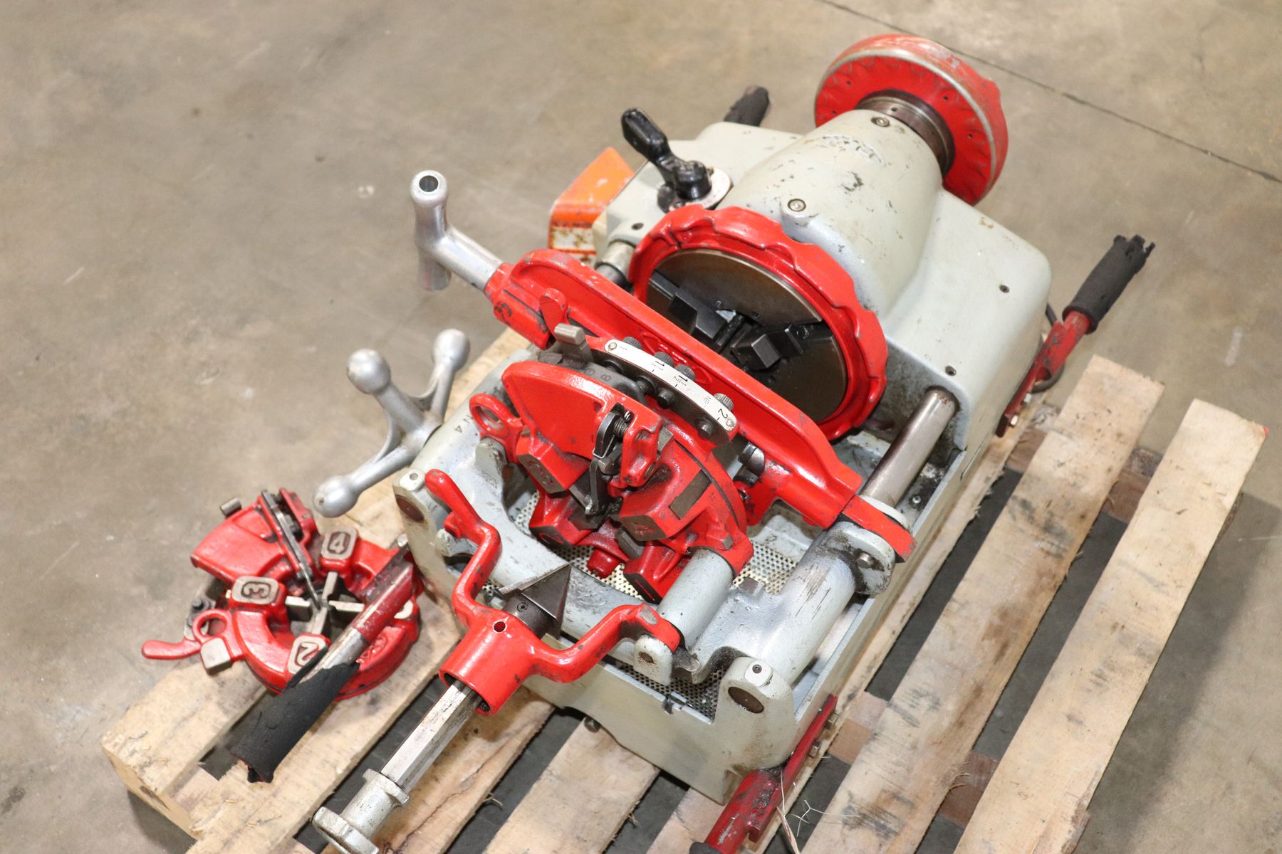 Wheeler Rex 6390 1/2" - 2" Portable Pipe Threader - The Equipment Hub