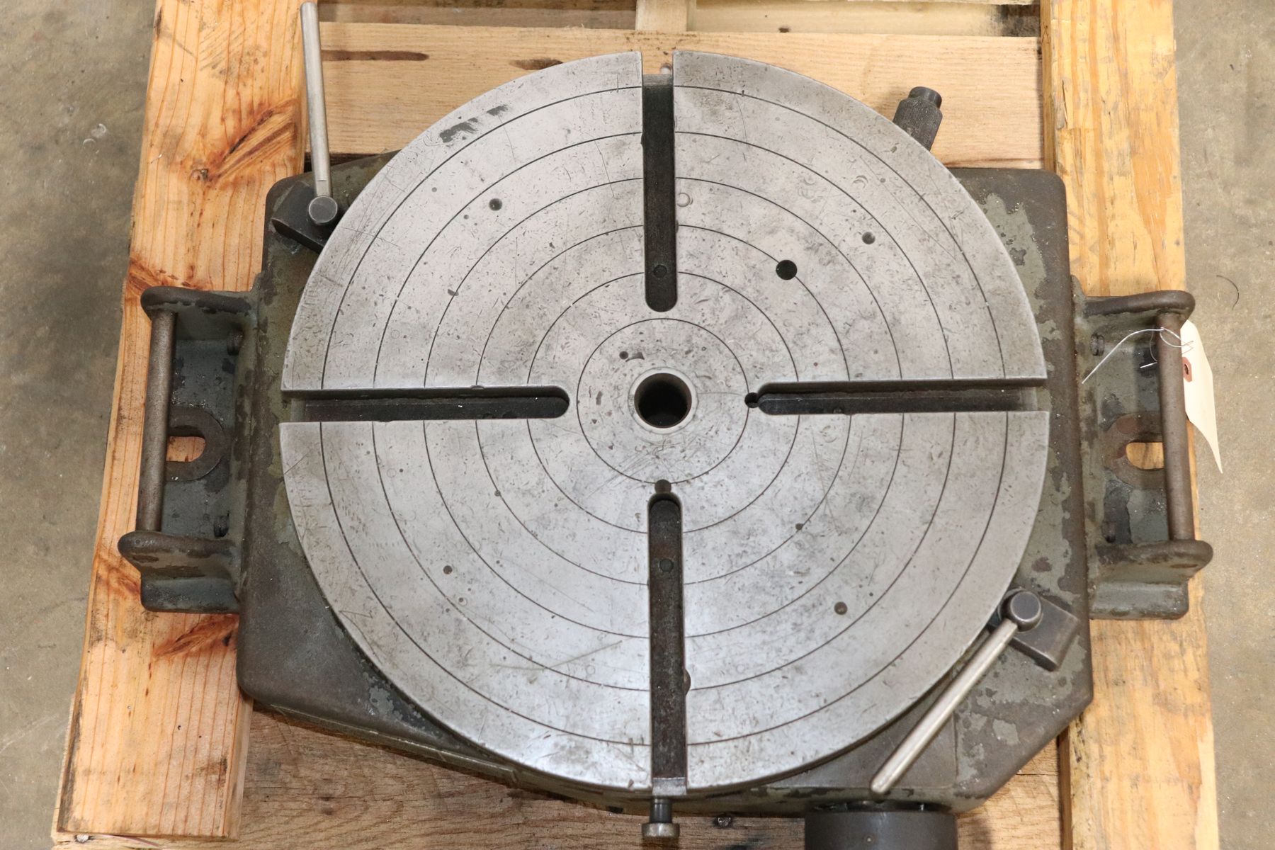 Bridgeport 15" Manual 360° Low Profile Rotary Table - The Equipment Hub