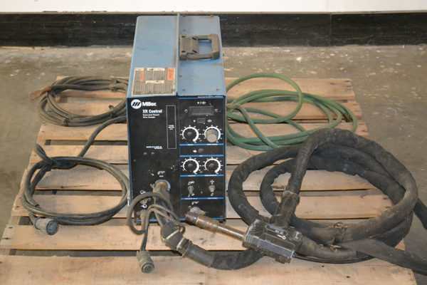 Miller XR Control Extended Reach Wire Feeder w/ XR15W Water Cooled Gun ...