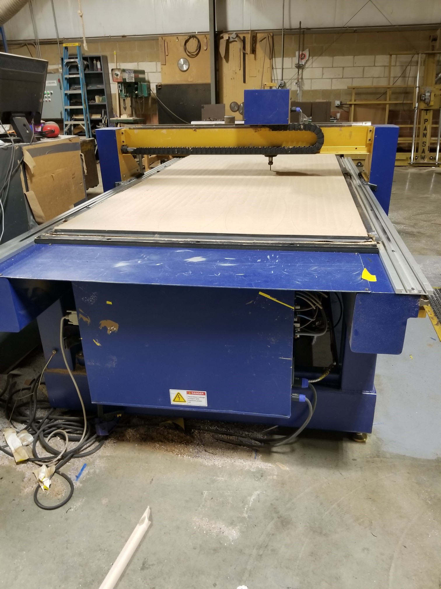 Computerized Cutters Accu-Cut XP Series 4F8F 4' x 8' CNC Router - The ...