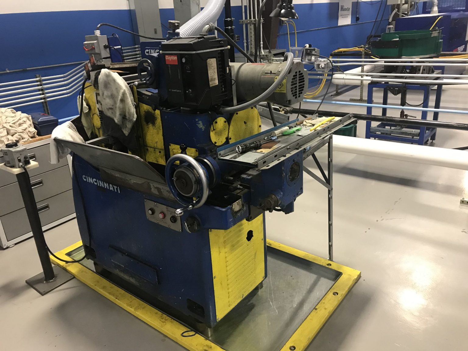 Cincinnati #107-4 Centerless Grinder - The Equipment Hub