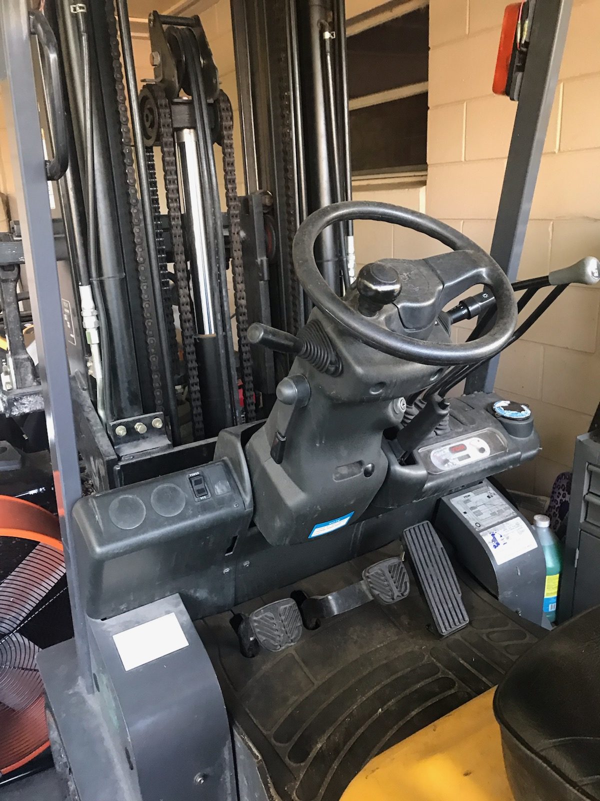 TCM Pro-CG 25 Forklift 4,300 Lbs. Capacity (Low Hours) - The Equipment Hub