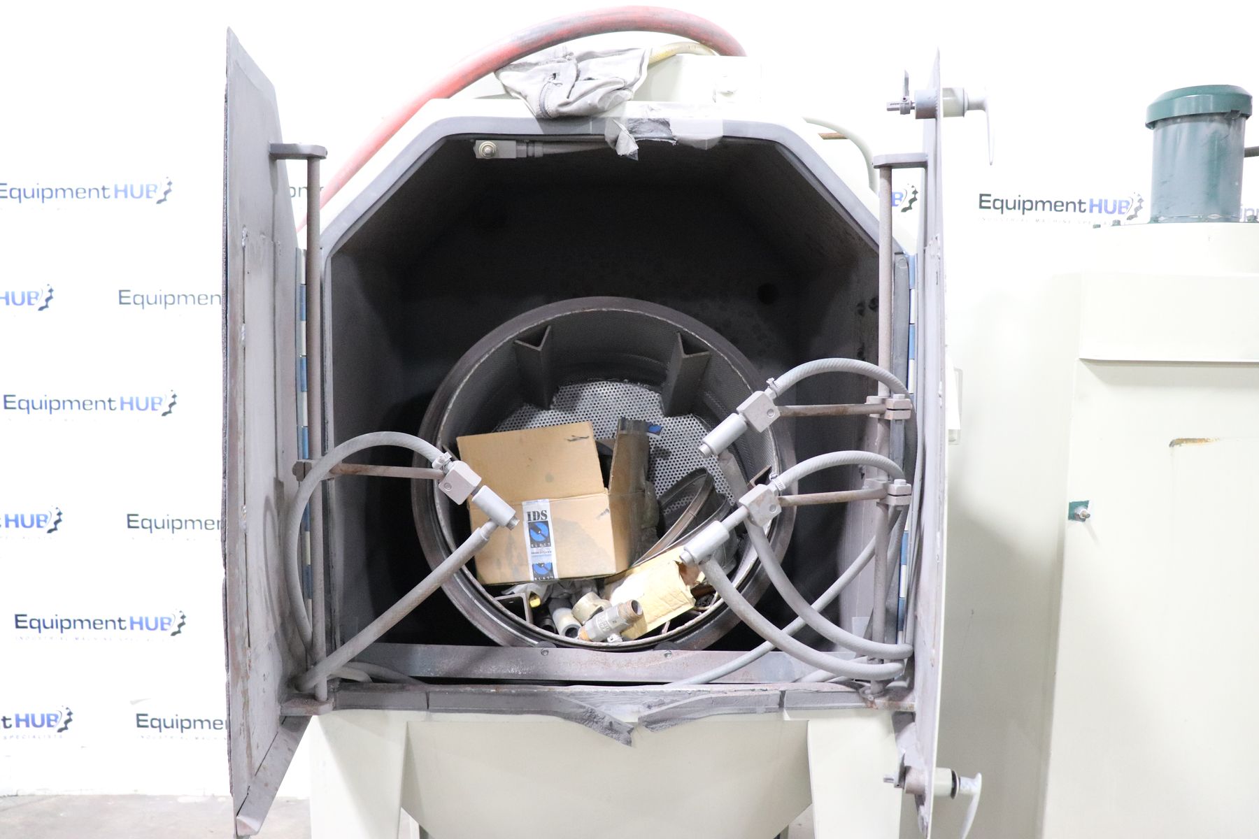 Maxi-Blast Basket Tumble Blaster Deflashing System w/ Dust Collector ...