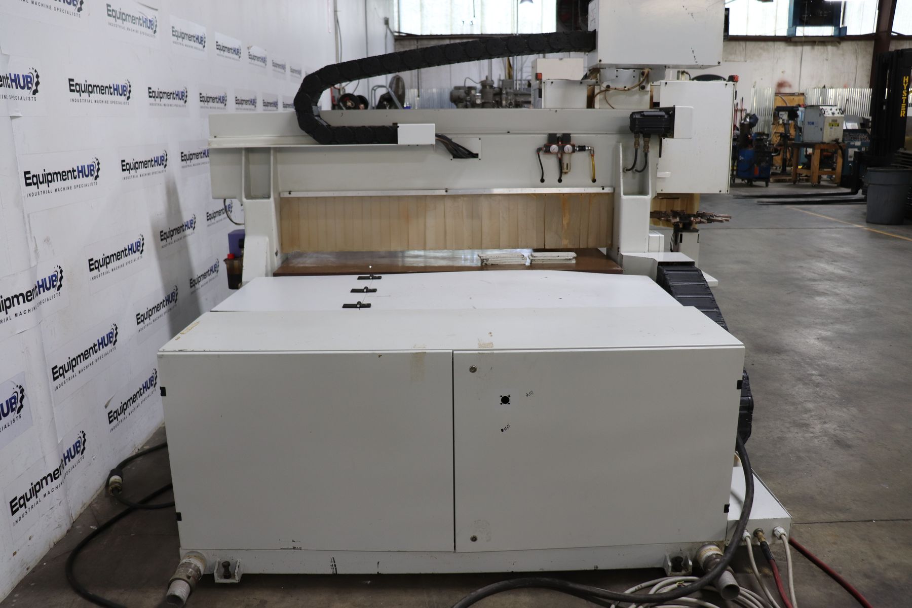 Cosmec Conquest 510 5′ x 10′ CNC Router - The Equipment Hub