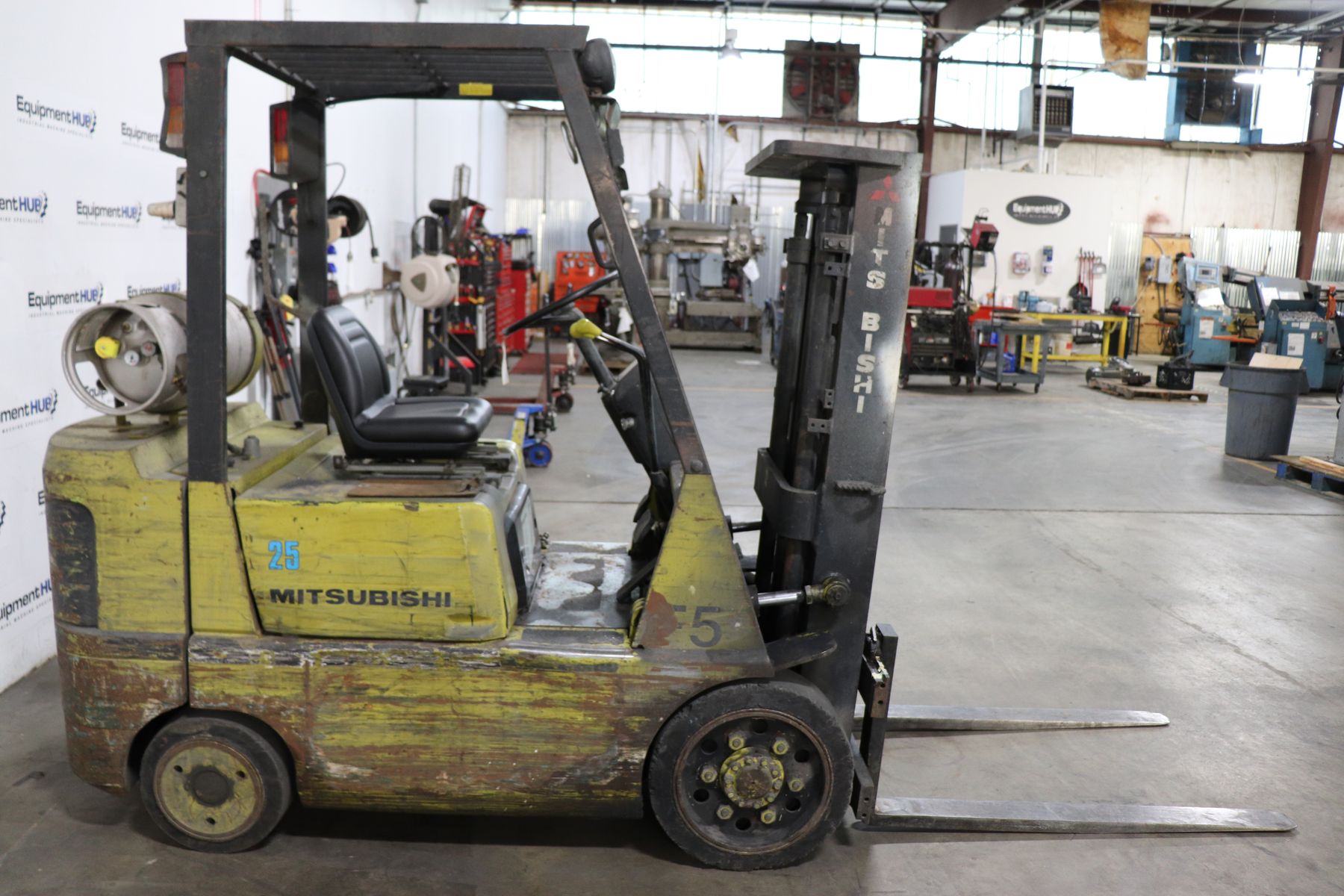 Mitsubishi FGC25 5,000 Lb. Capacity Forklift - The Equipment Hub