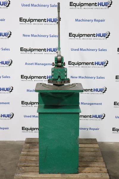 Tennsmith SN 6" x 6" x 16 Gauge Manual Corner Notcher w/ Stand - The ...