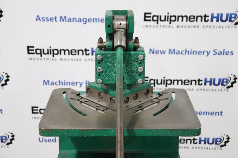 Tennsmith SN 6" x 6" x 16 Gauge Manual Corner Notcher w/ Stand - The ...