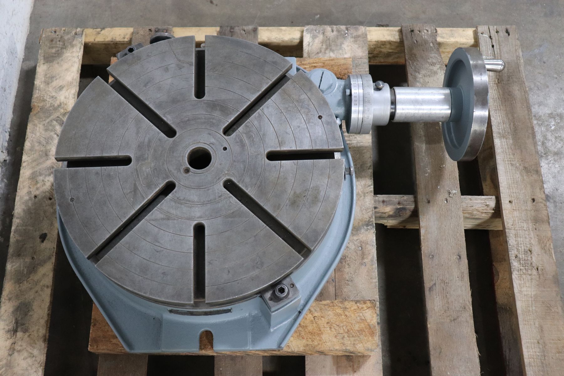 Troyke R-18 18″ Precision Horizontal Rotary Table - The Equipment Hub