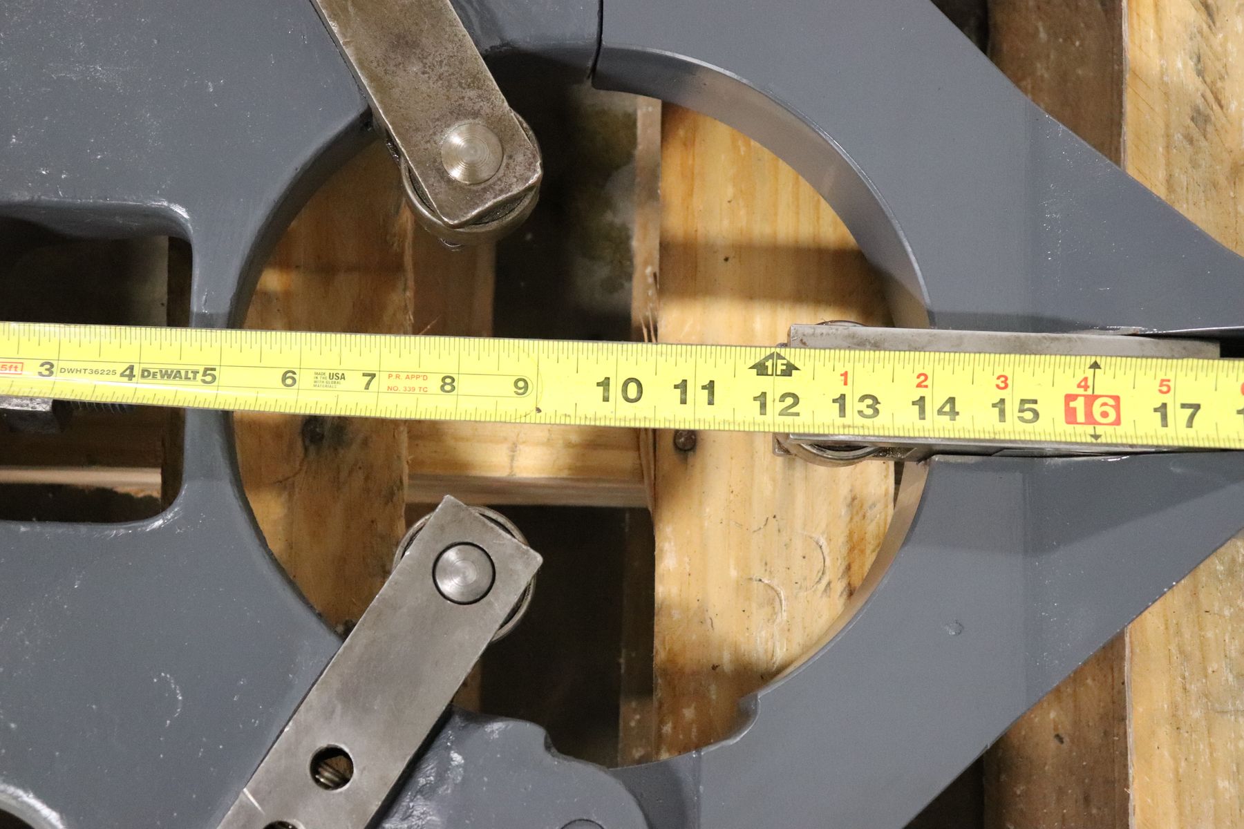 20" Metal Lathe Steady Rest - The Equipment Hub
