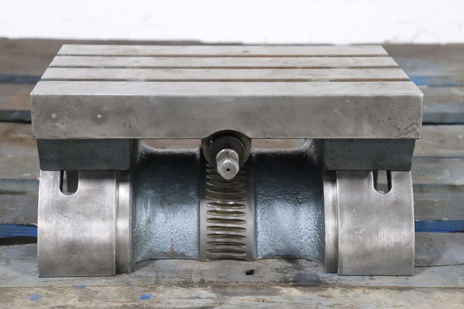 15" x 10-1/4" Adjustable 45° Tilting Table Angle Plate - The Equipment Hub