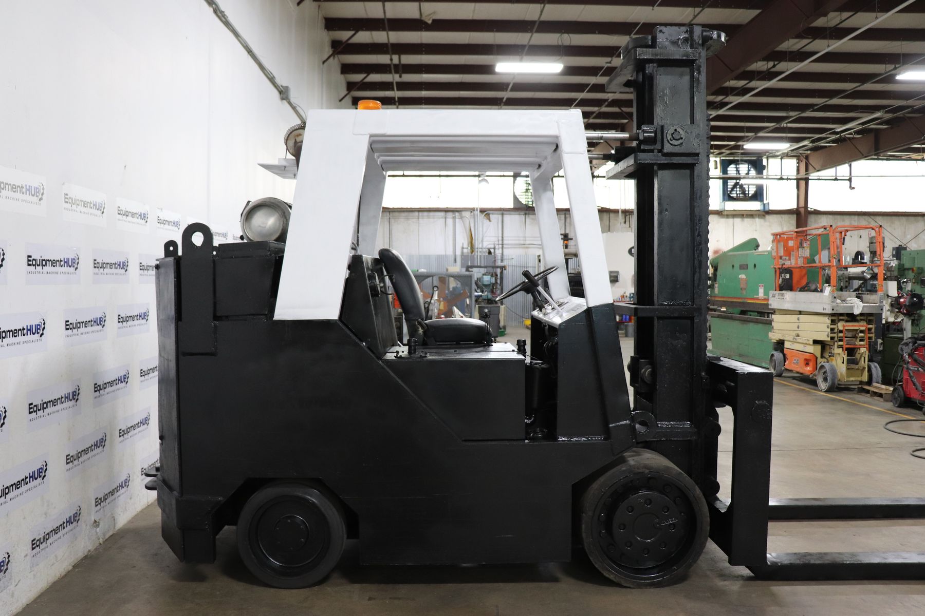Erickson E250 Rigger Style 25,000 Lb. Capacity ForkLift, Propane - The ...