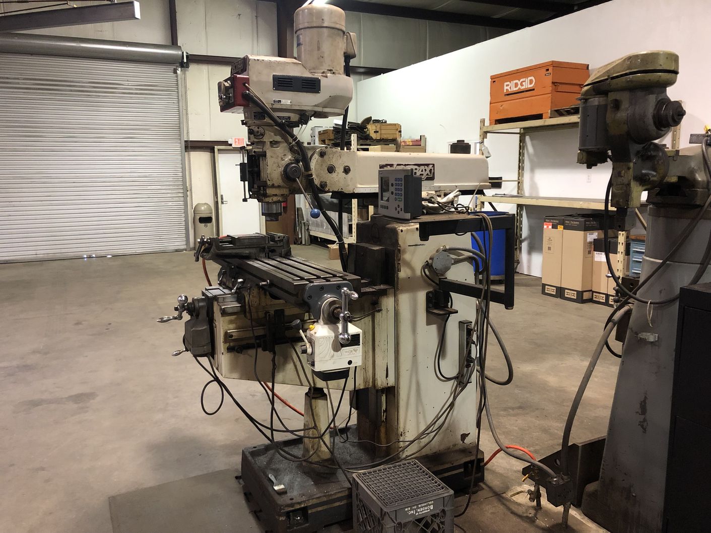 Vectrax GS-20FB 11″ x 54″ Variable Speed Milling Machine - The ...