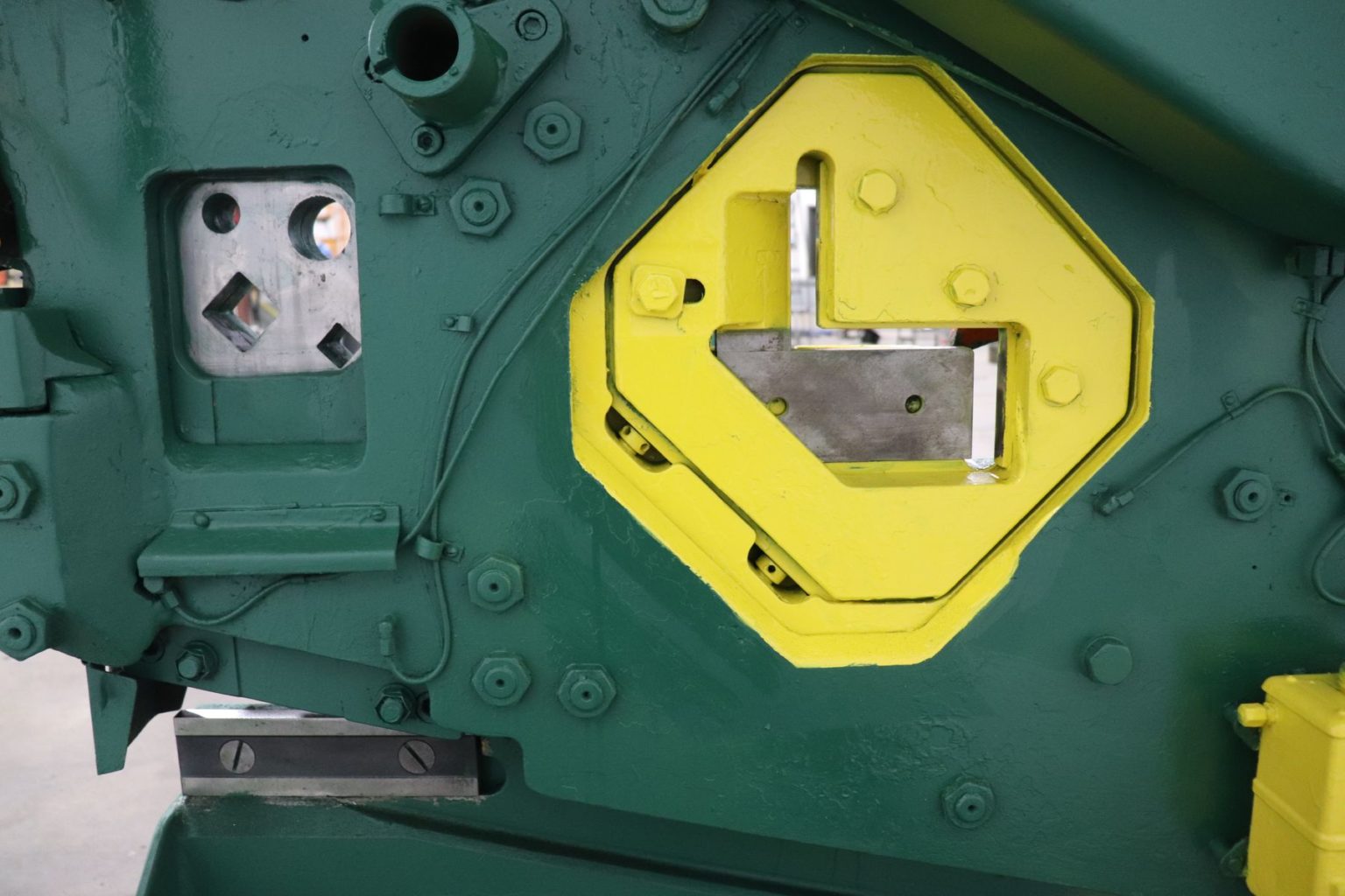 Mubea KBL 1/2 Universal 55 Ton 5 Station Mechanical Ironworker - The ...