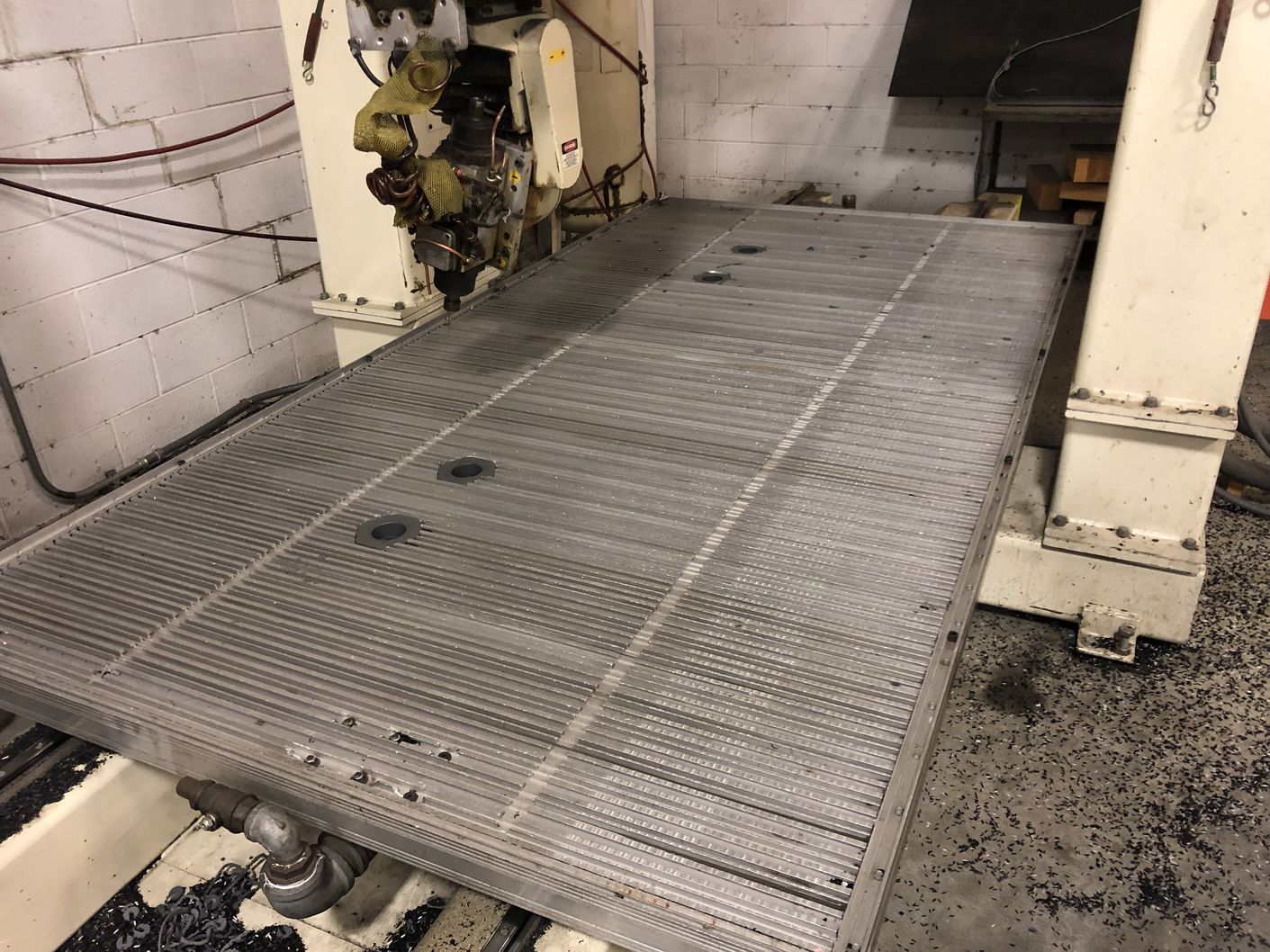 Thermwood Model C 67 5′ x 10′ Table 5 Axis CNC Router - The Equipment Hub