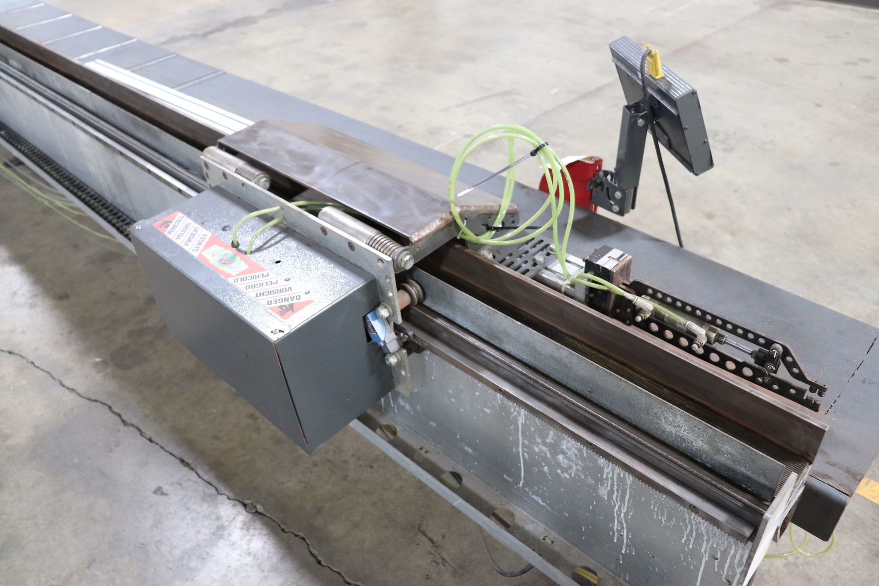 TigerStop TS30 30' Working Length Programmable Pusher / Stop Fence, 32 ...