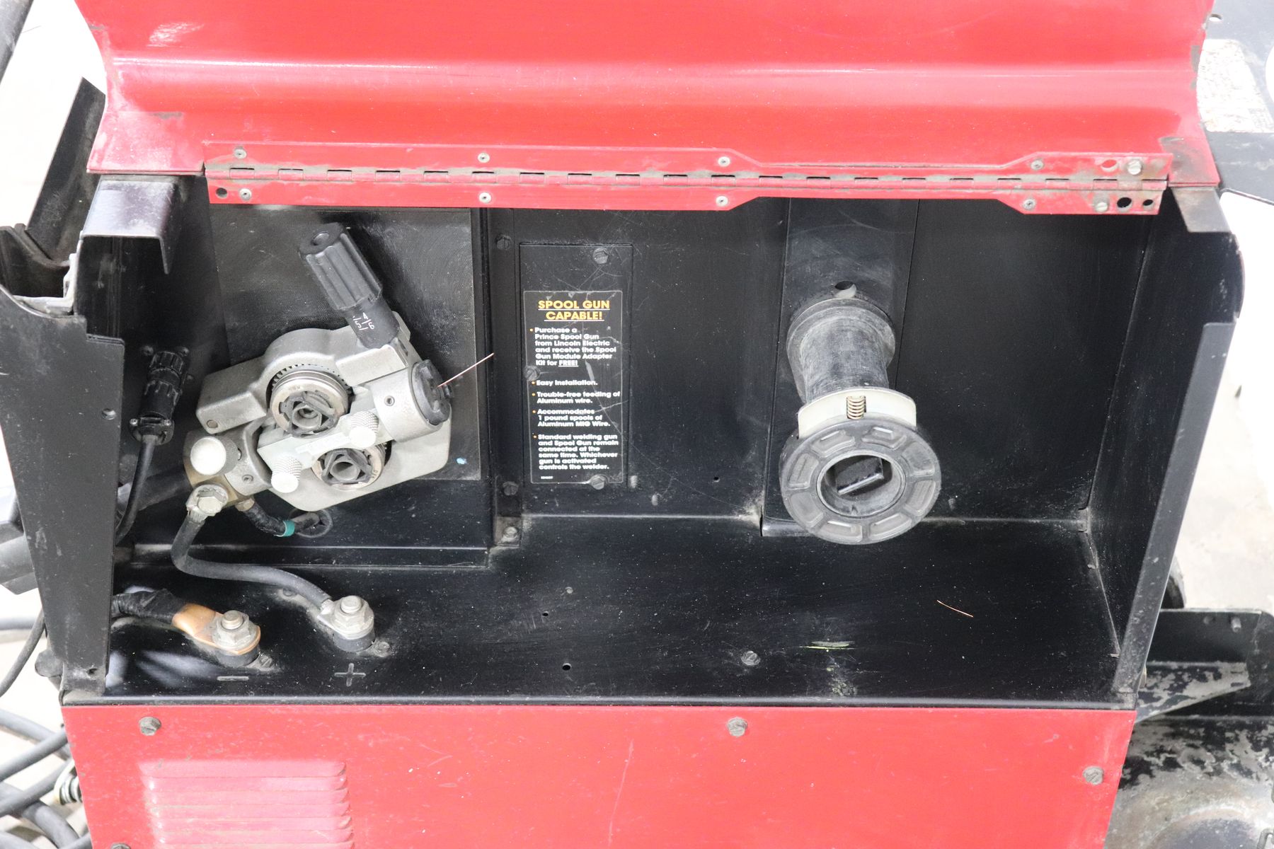Lincoln Power Mig 255 Mig Welder - The Equipment Hub