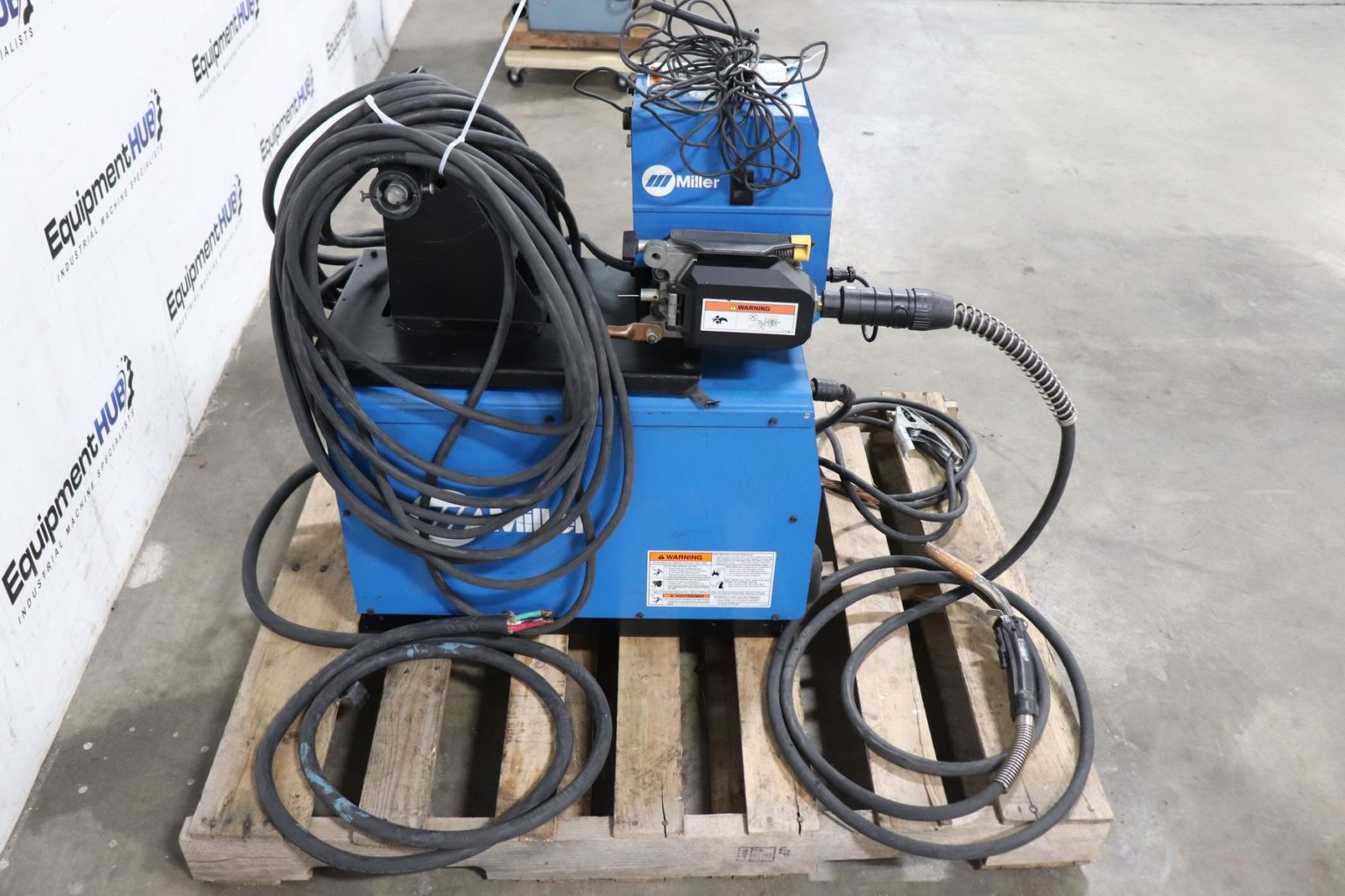 Miller Invision 456P 450 Amp DC Inverter Arc Mig Welder w/ S-64 Wire ...