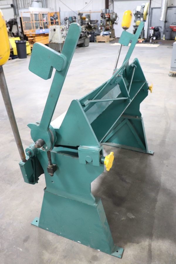 WH06-2.5x1220 14 Gauge x 48" Sheet Metal Folding Finger Brake - The ...