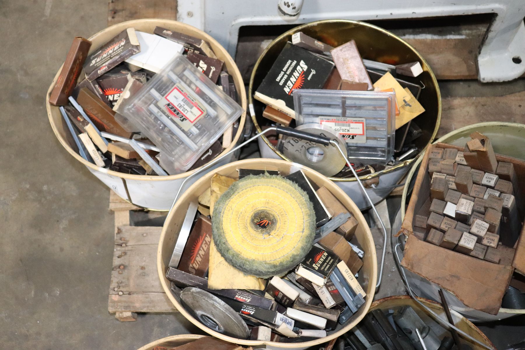 Sunnen MBB-1600 Precision Honing Machine w/ Lots of Tooling - The ...