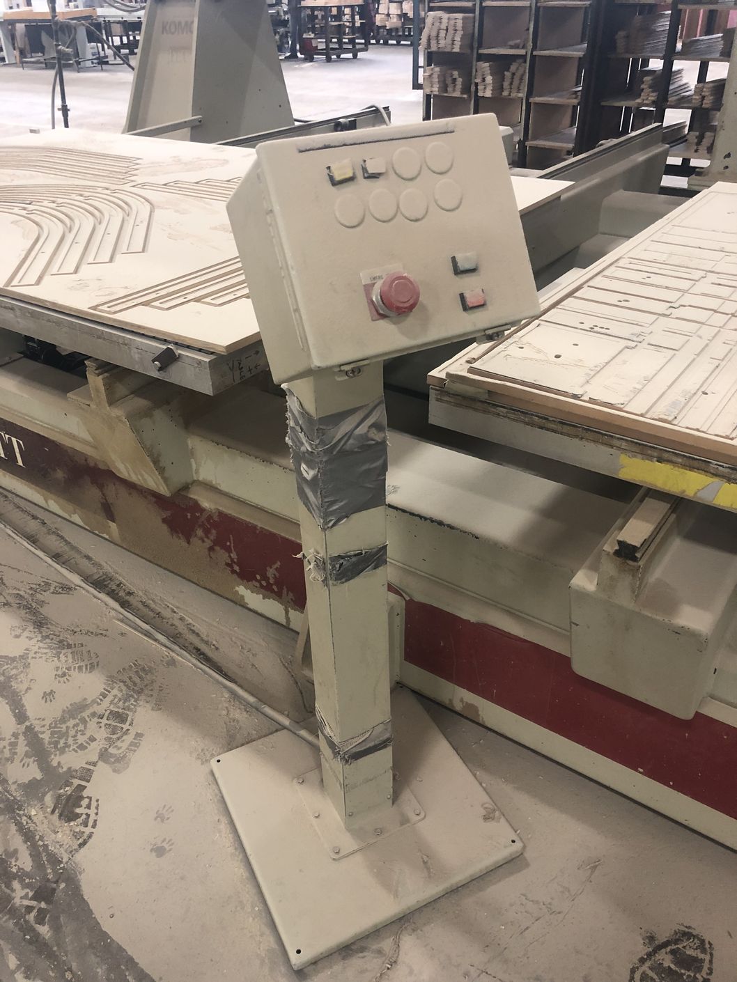 Komo VR 1605TT 5′ x 8′ Twin Table Multi Spindle CNC Router - The ...