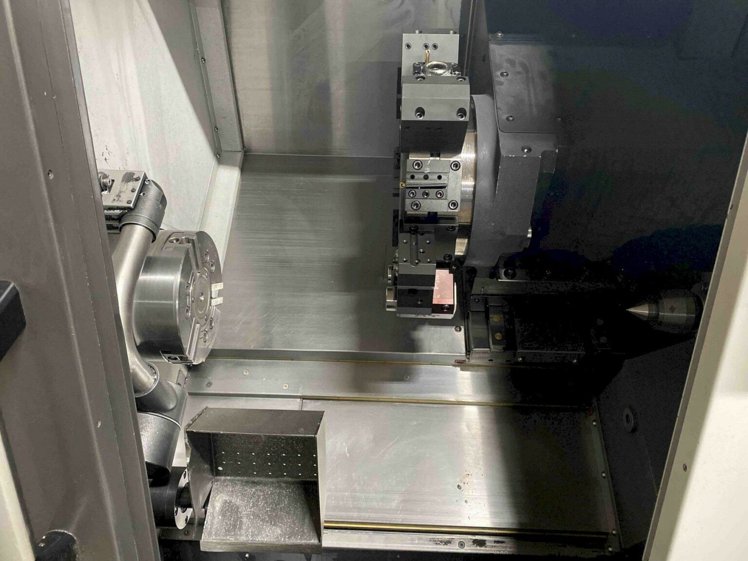 Doosan Lynx 2100 LMB CNC Lathe - The Equipment Hub