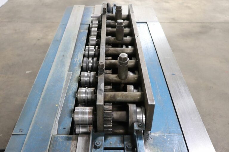 Lockformer 20 Gauge Snap Lock Sheet Metal Machine - The Equipment Hub