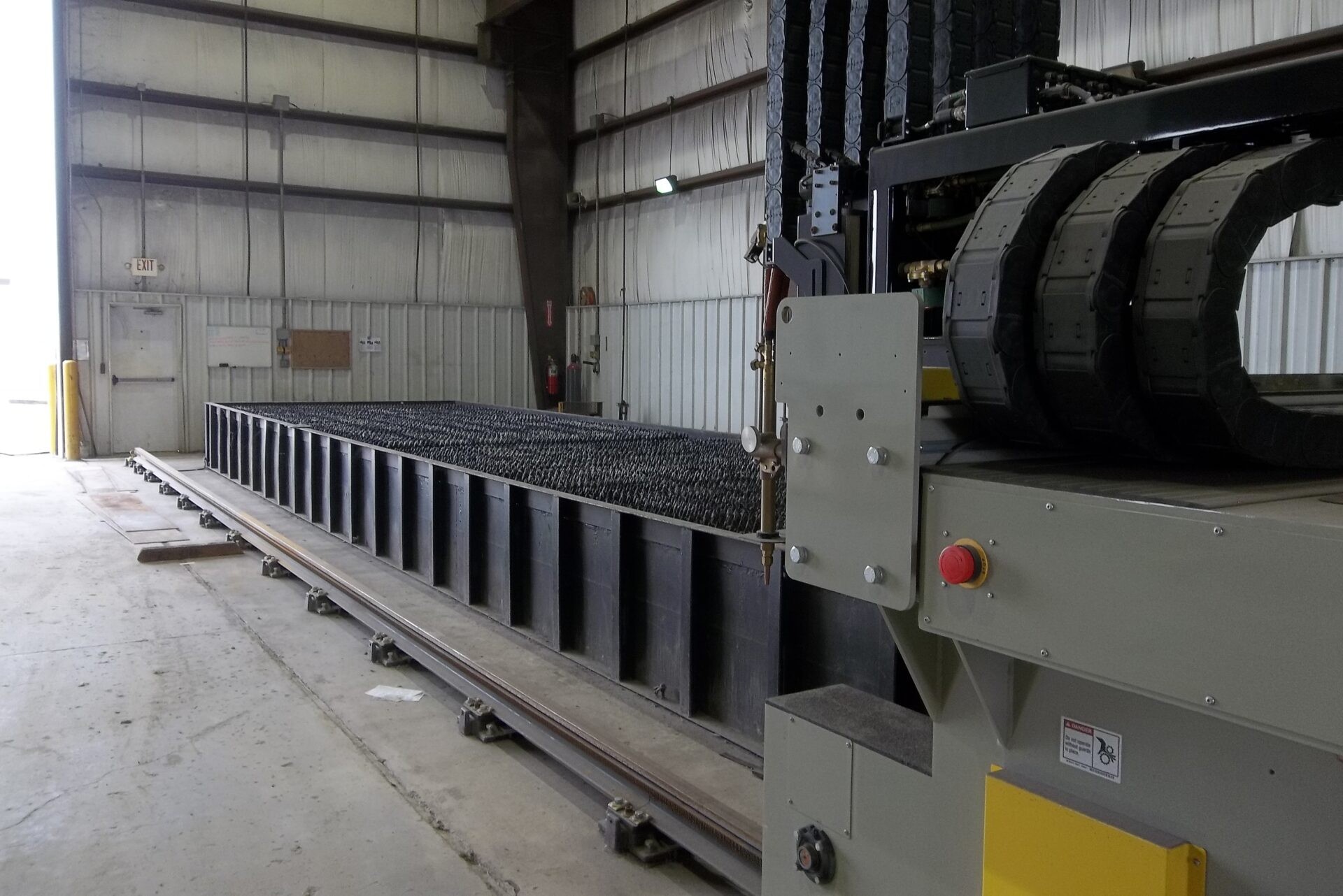 Alltra HG16-13 10' x 40' CNC Plasma w/ Water Table & Hypertherm HPR ...