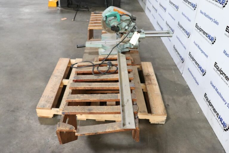 Hitachi C8FB2 8-1/2" Sliding Compound Miter Saw w/ Wood Extension ...