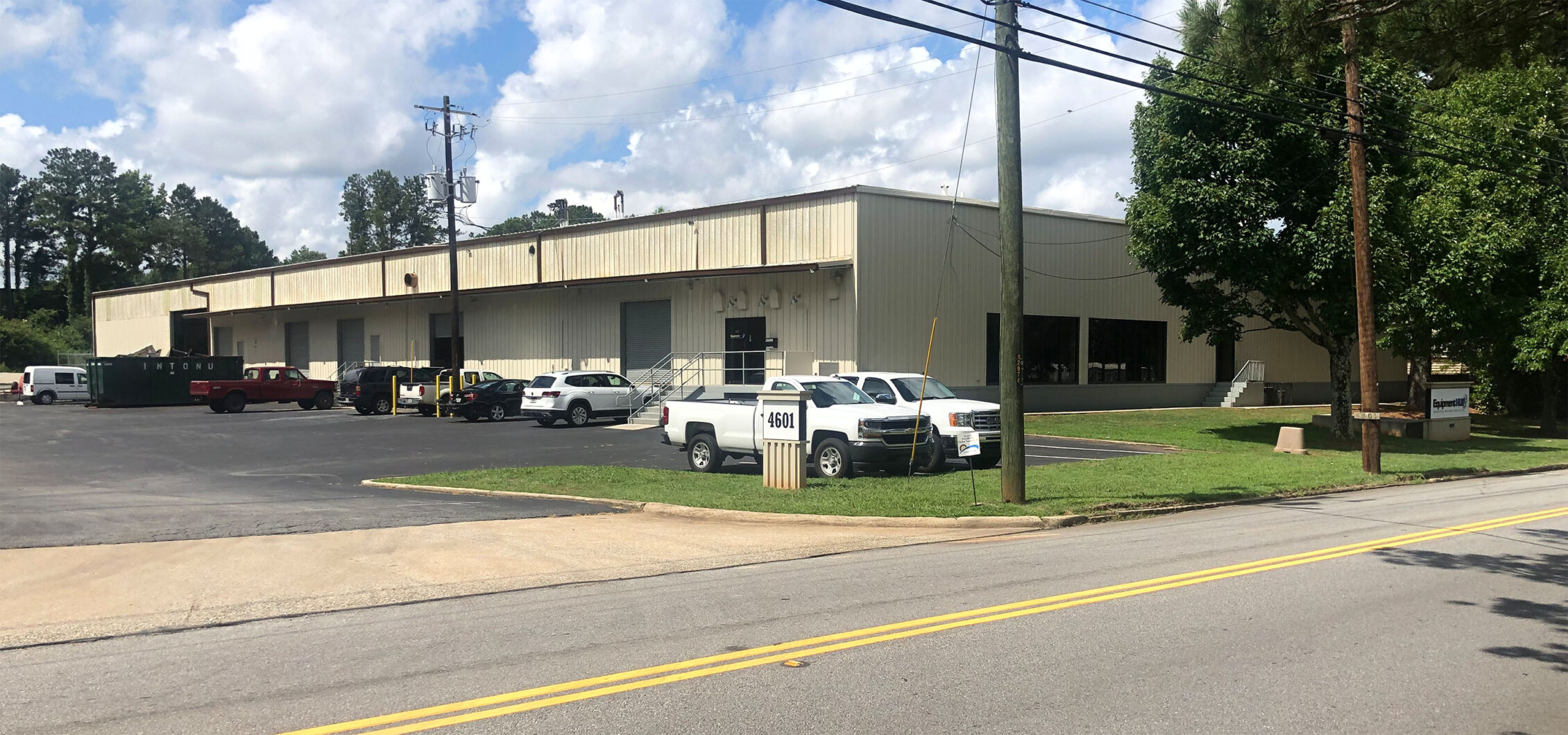 About Us | Used Machinery Dealer | Equipment HUB