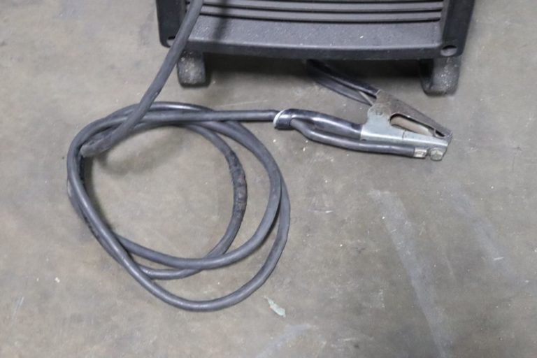 Miller Millermatic 212 Mig Welder with Auto-Set - The Equipment Hub