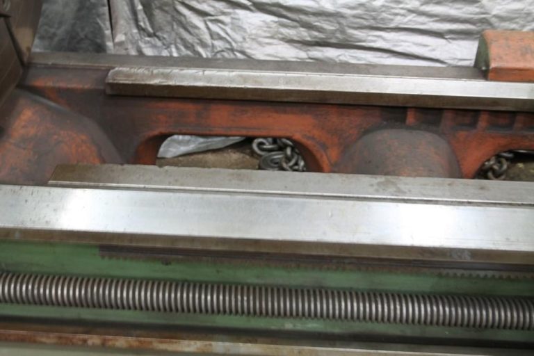 TOS SU125 Heavy Duty Engine Lathe - The Equipment Hub