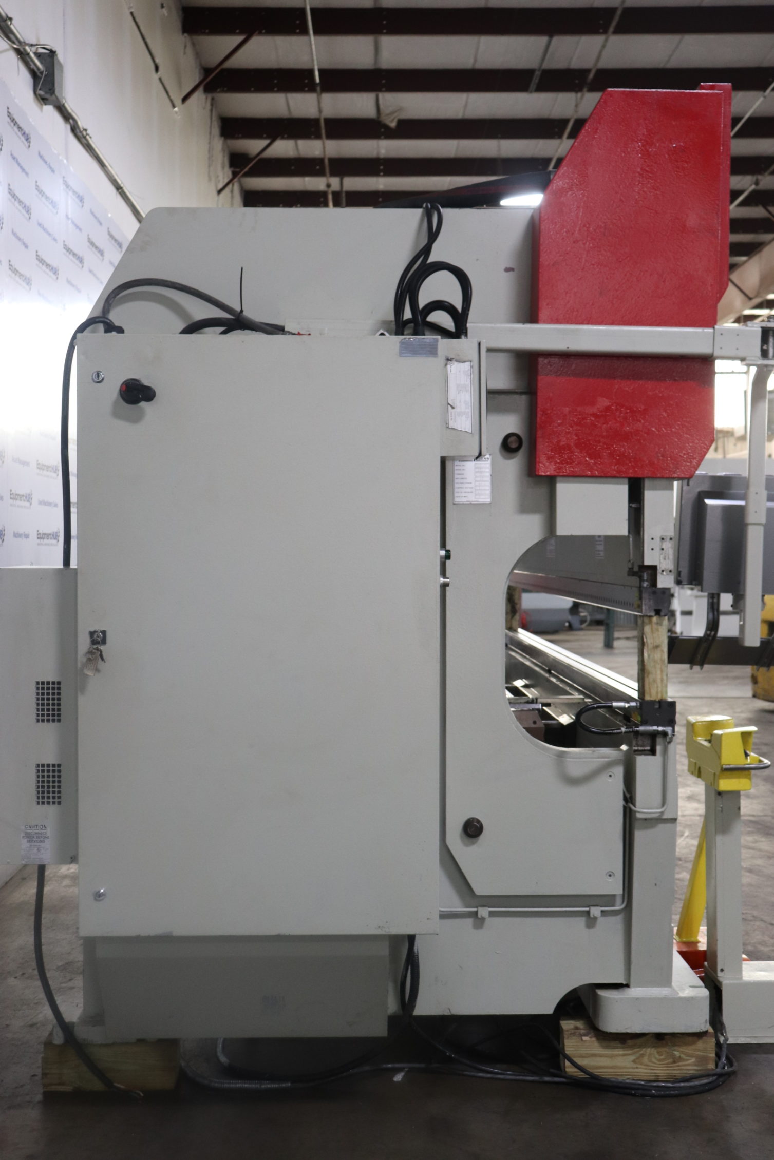 Accurpress 515012 150 Ton x 12' 7-Axis CNC Press Brake, 2020 Control ...