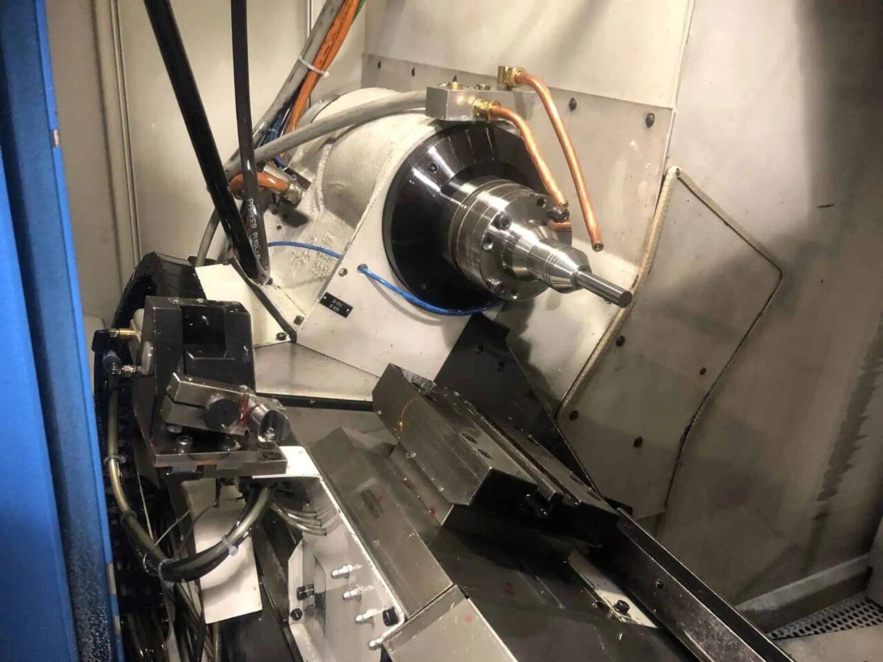 Schutte 305 Linear 5 Axis Tool and Cutter Grinder with Loader - The ...