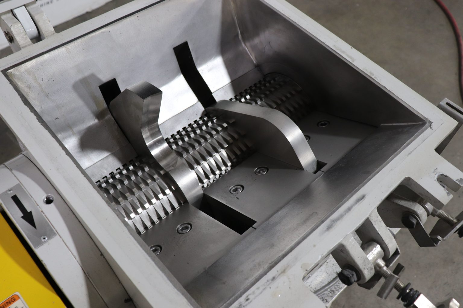 Matsui SMGL-300U Portable Low Speed Plastic Grinder / Granulator - The ...