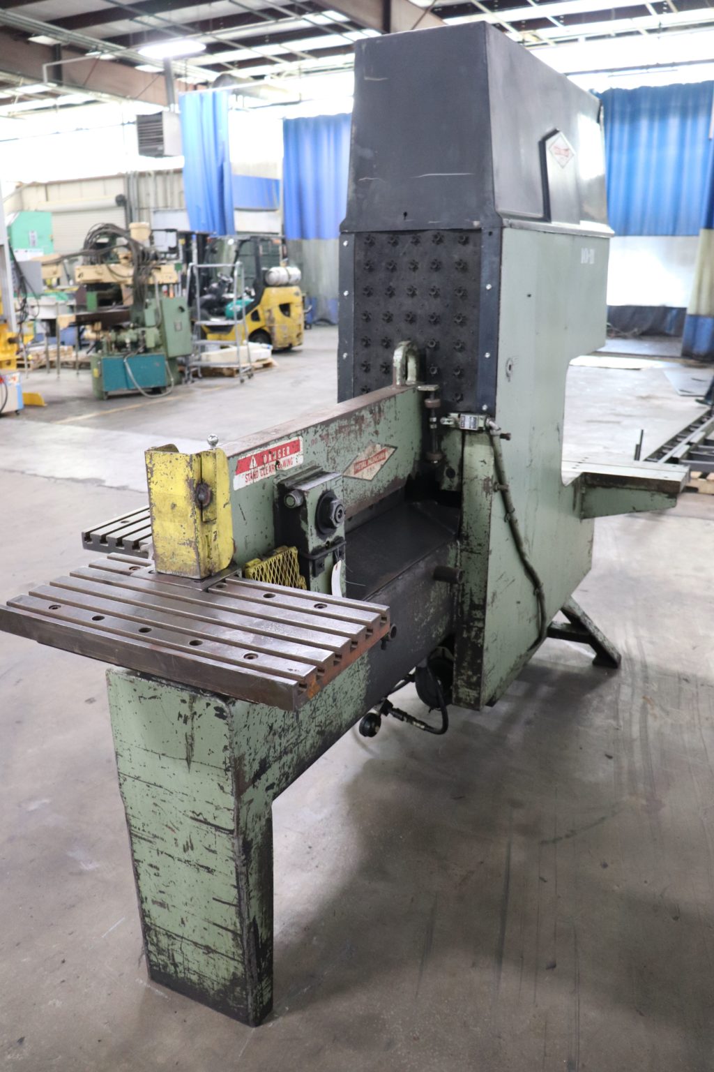 Metal Muncher MM90C18 90 Ton Hydraulic Ironworker - The Equipment Hub