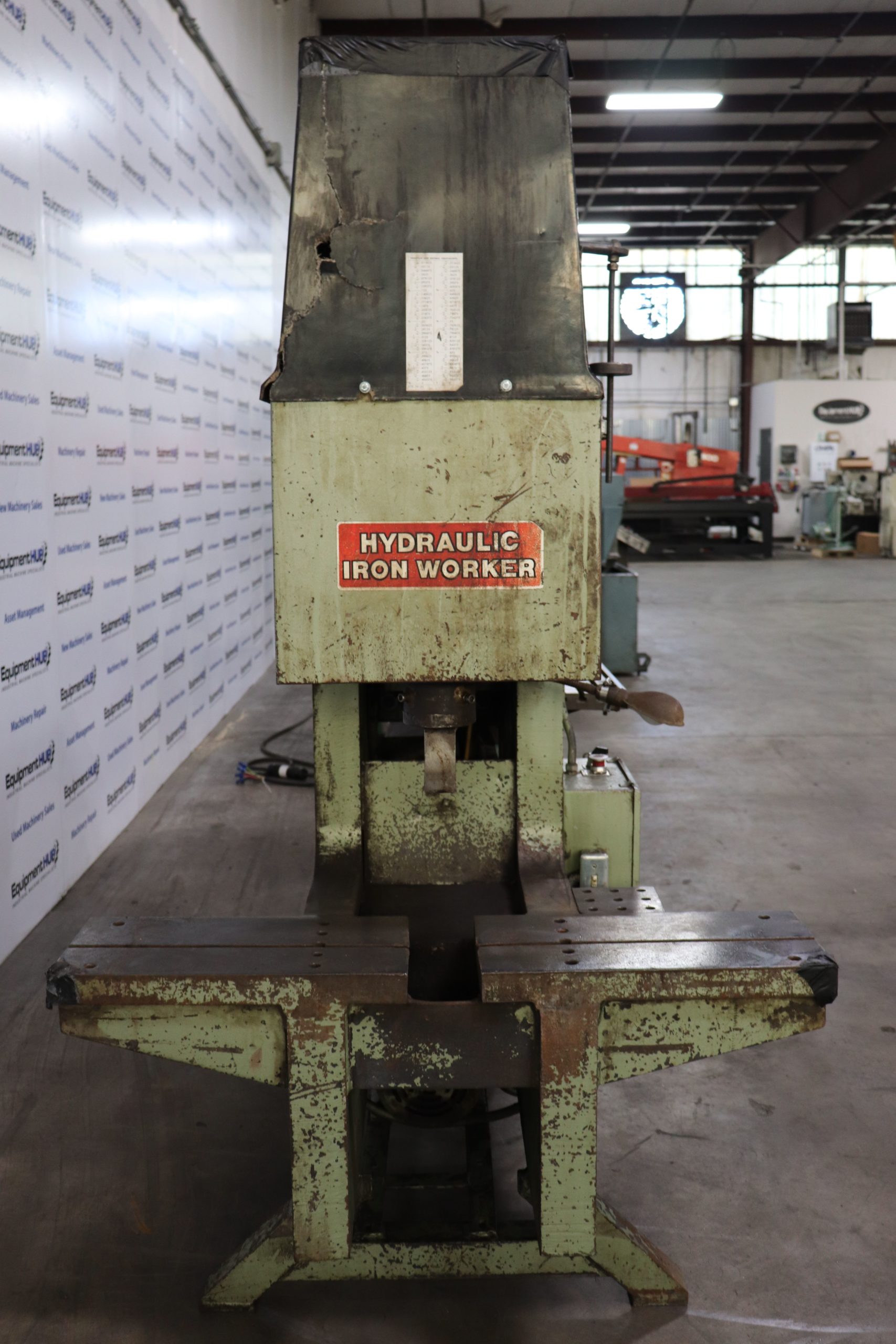 Metal Muncher MM90C18 90 Ton Hydraulic Ironworker - The Equipment Hub