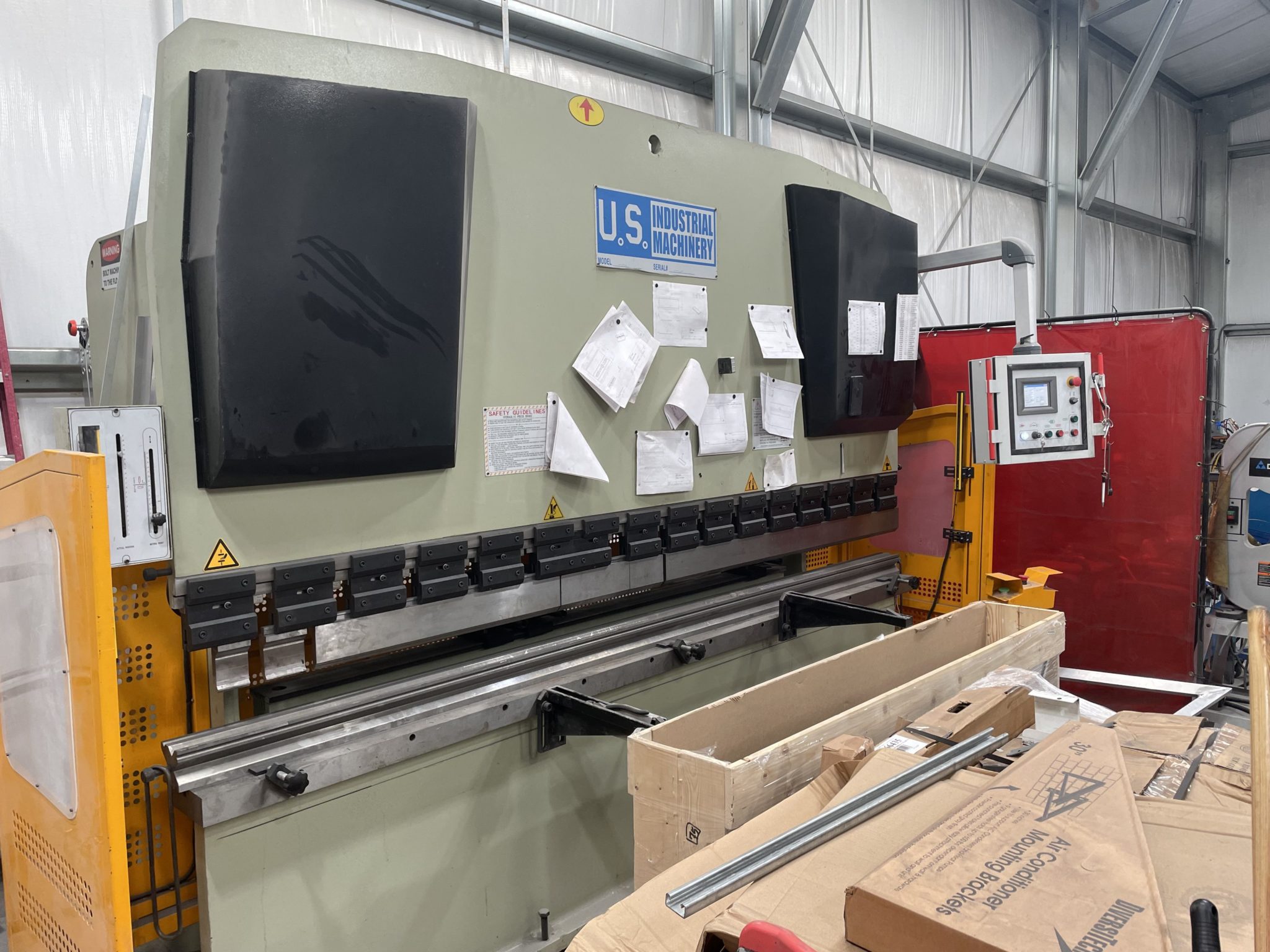 U.S. Industrial US12510 125 Ton CNC Press Brake - The Equipment Hub