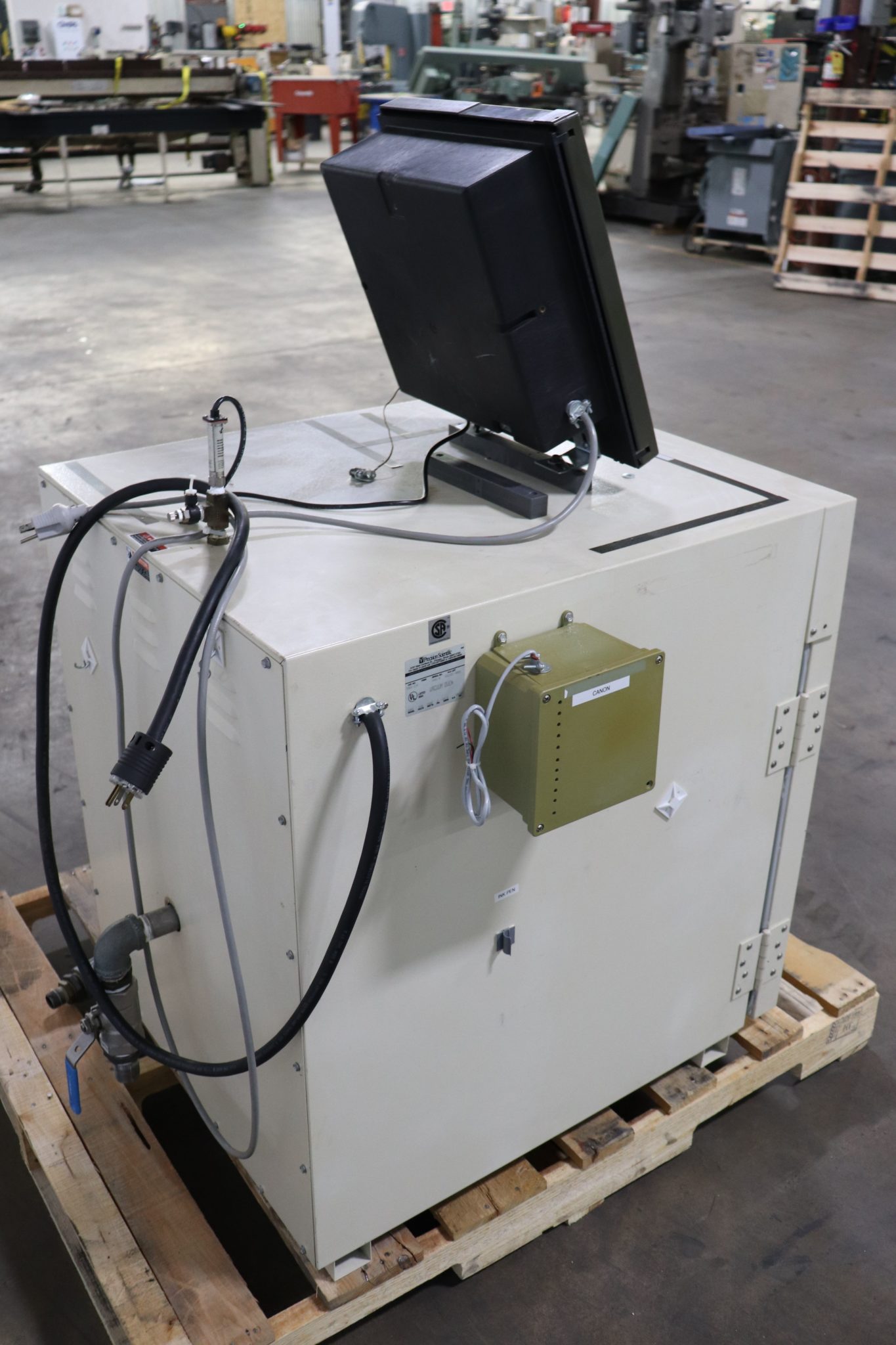 Napco 5861 24" x 18" x 18" Vacuum Oven with Busch Pump - The Equipment Hub