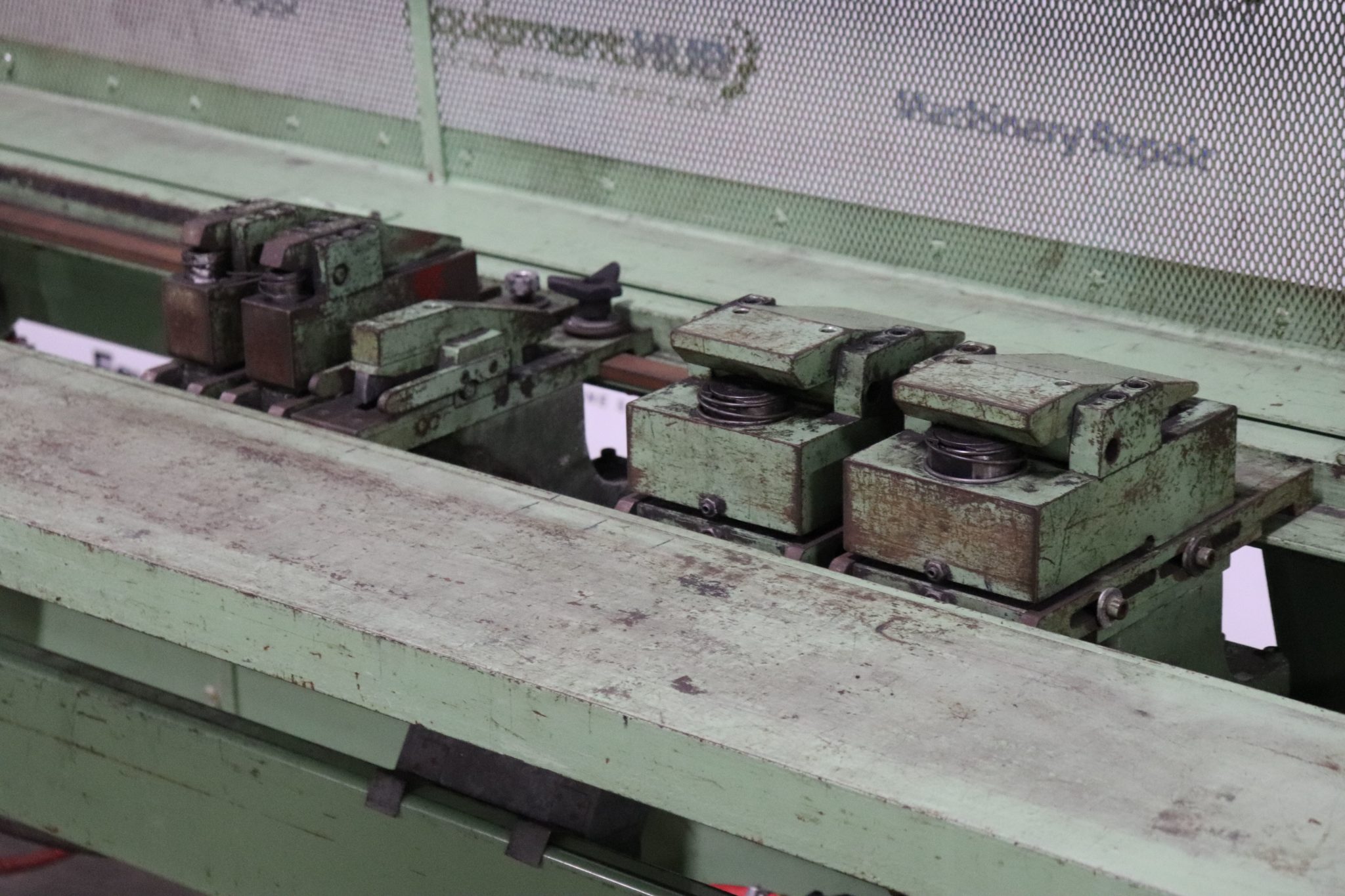 Berry Industries 16 Gauge Floor Model Notcher - The Equipment Hub